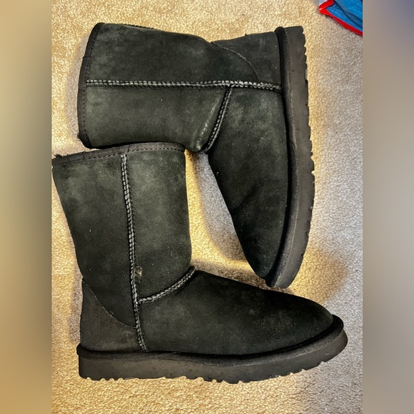 UGG | Shoes | Ugg Womens Classic Short Boot Black Color Way | Poshmark